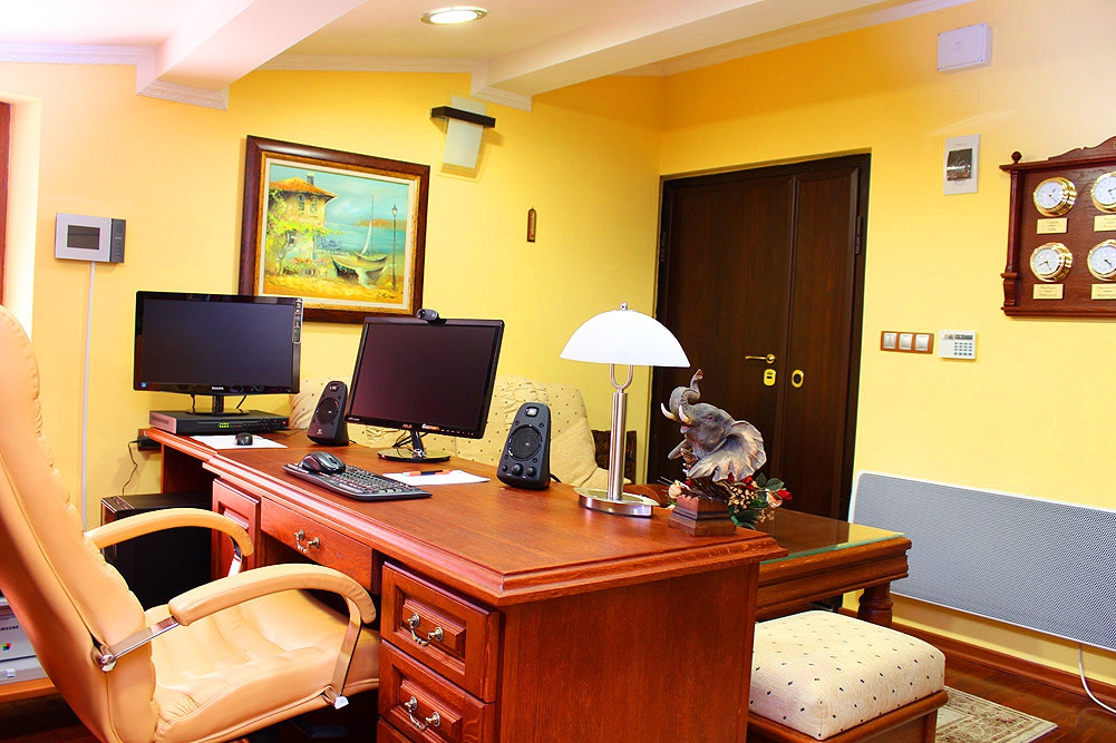 OFFICE ROOM The Sunny House office-room-the-sunny-house